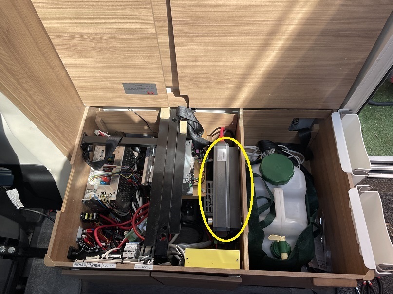 レノジーREGOシリーズ 走行充電器12V 60A Bluetoothモジュール内蔵（専用アンダーソンケーブル付き）: 輸入キャンピングカー ...